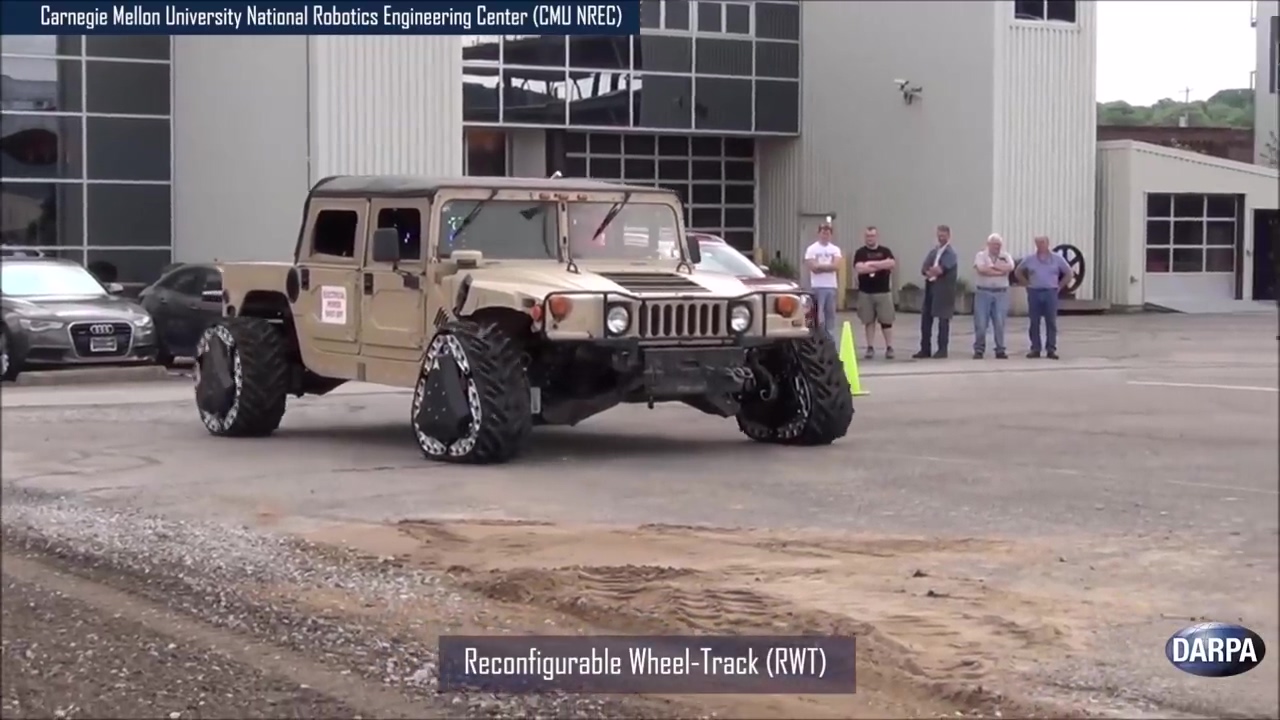 DUMPERT - Humvee met transformer wielen