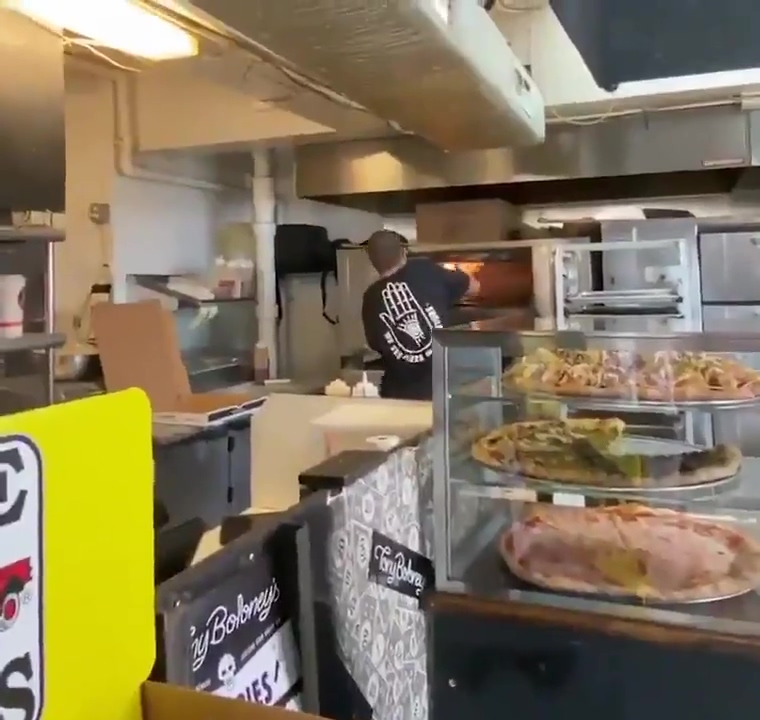 DUMPERT - Pittige pizza Vulcano