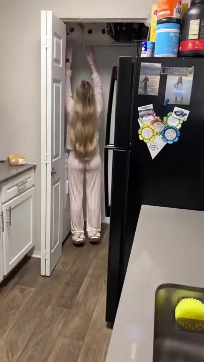 DUMPERT - HELP MEEEE!