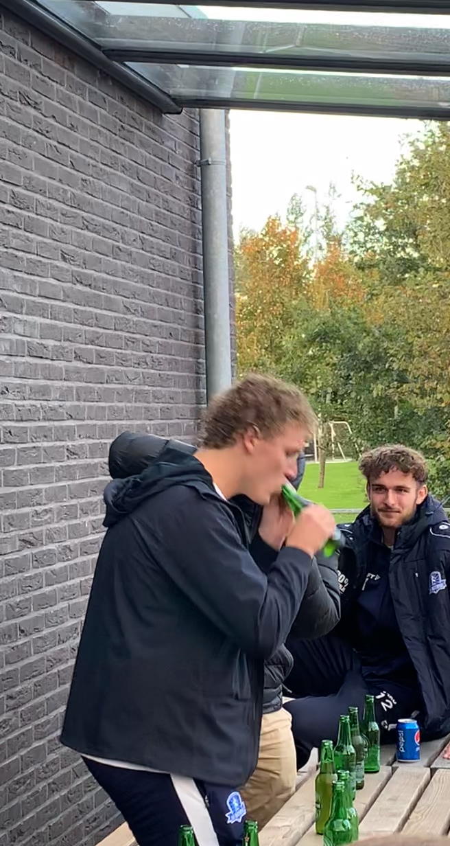 DUMPERT - Adtje sneller dan het licht