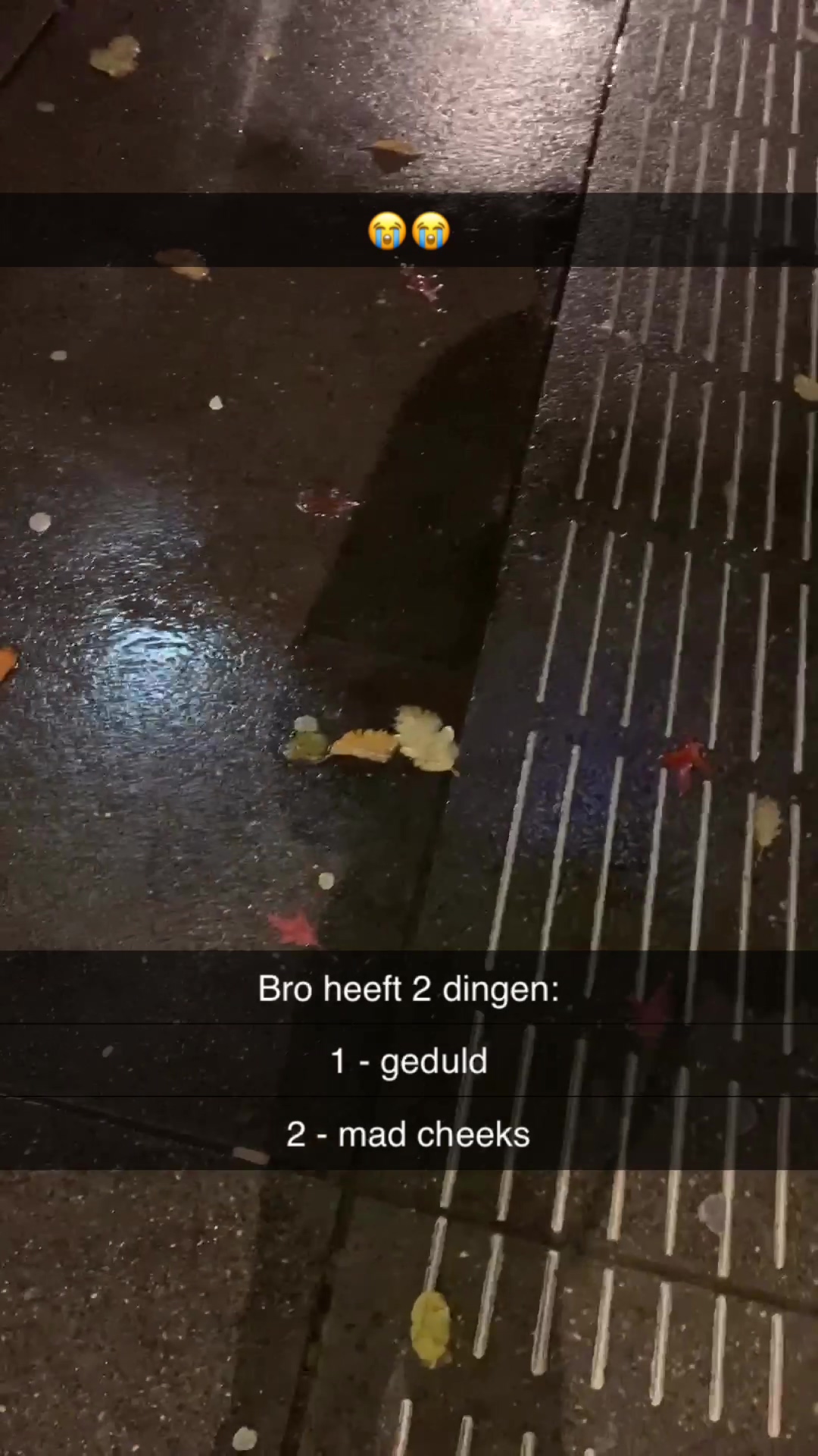 DUMPERT - Knakker met een lekker kadetje!