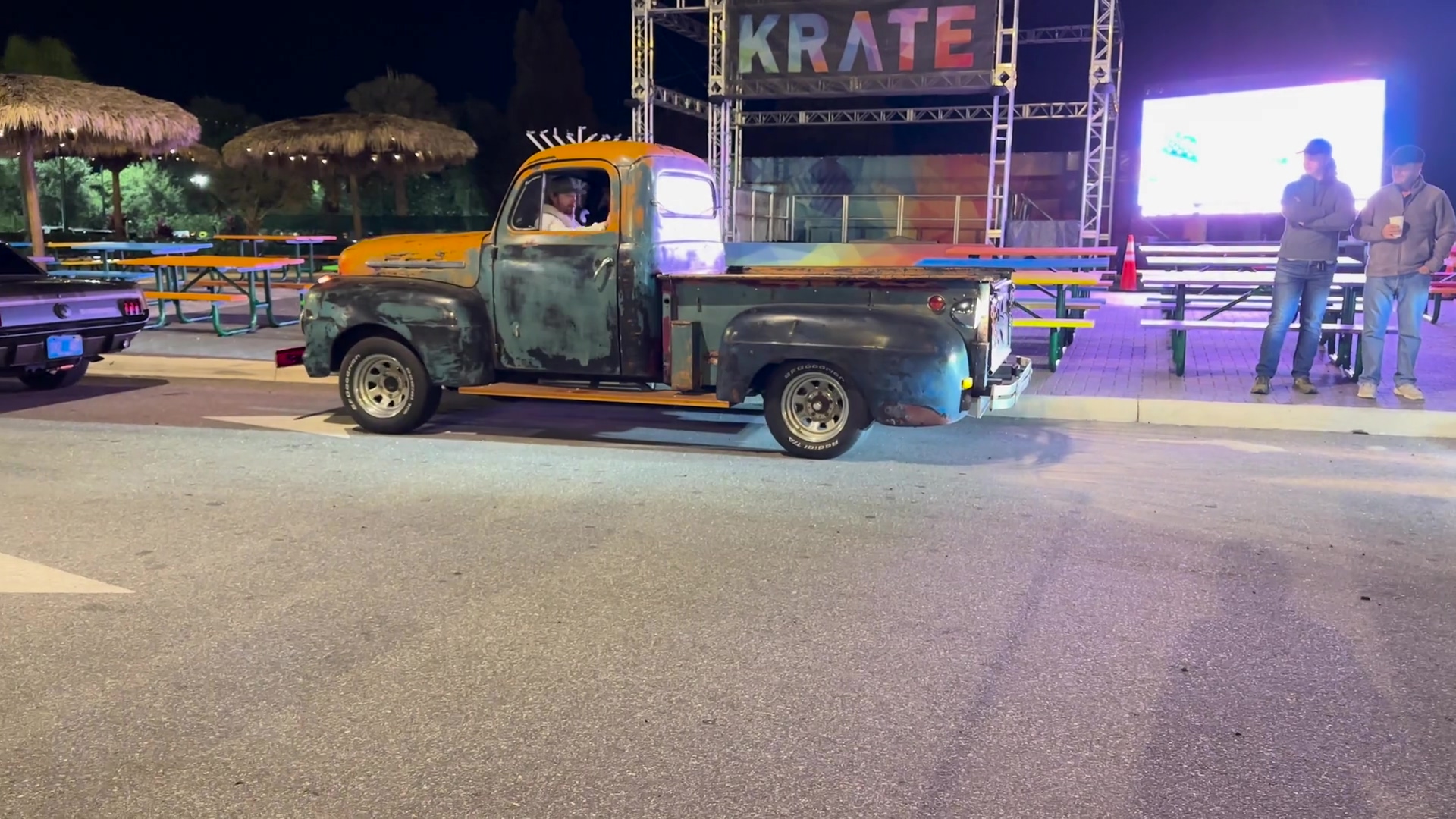 DUMPERT - Pickup achterstevoren