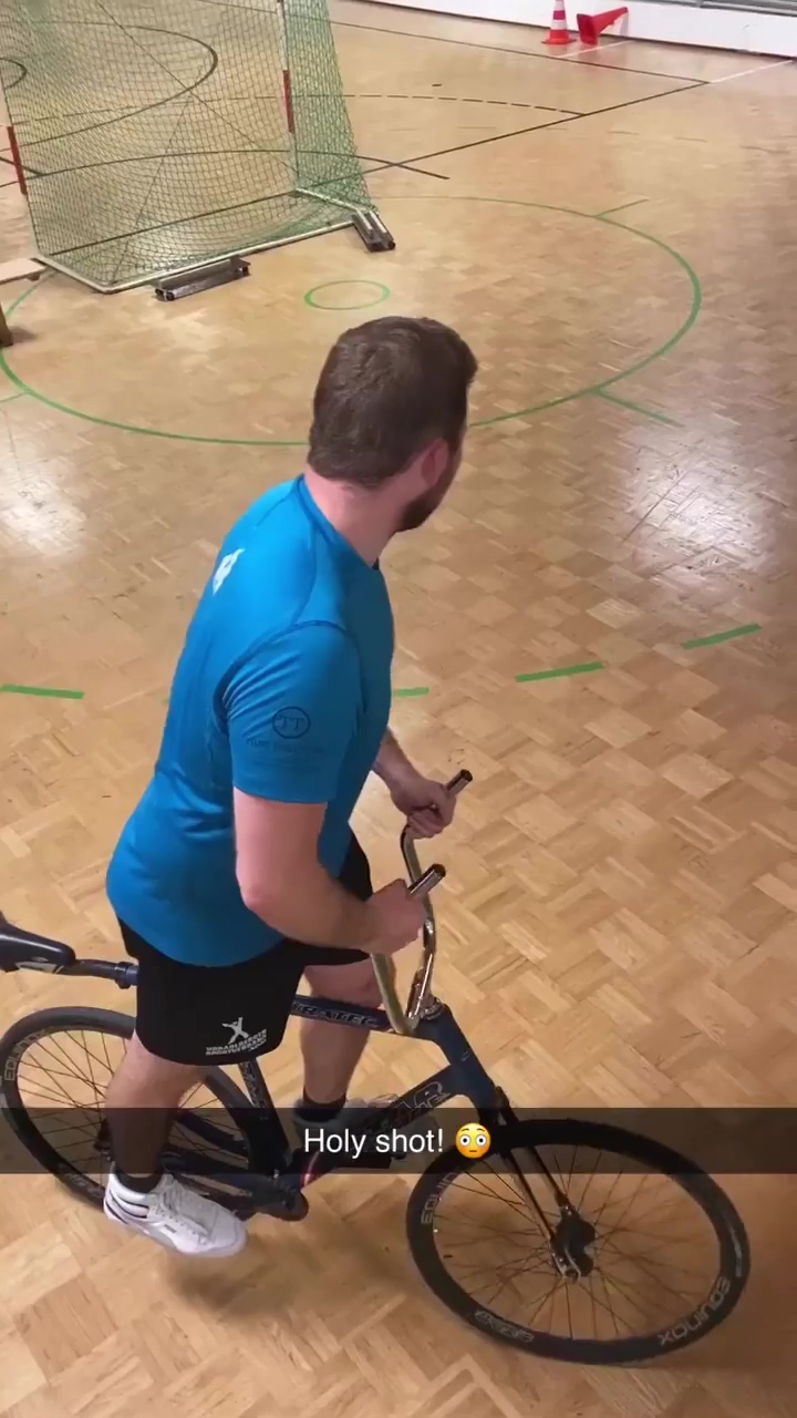 DUMPERT - Komt dat schot!