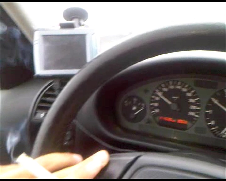 DUMPERT - Kijk. Daar gaat Tom de Ridder