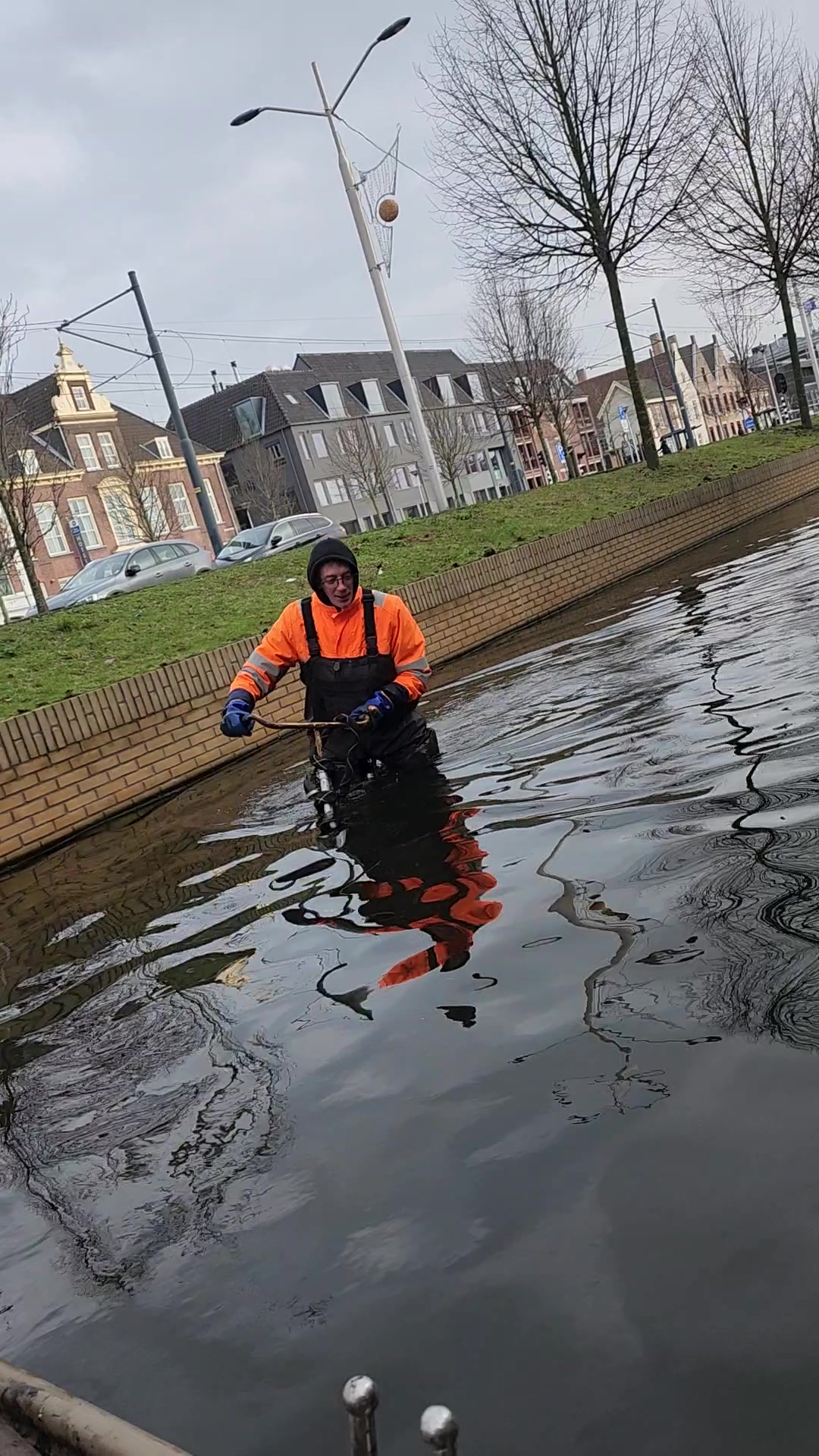 DUMPERT - Lekke band