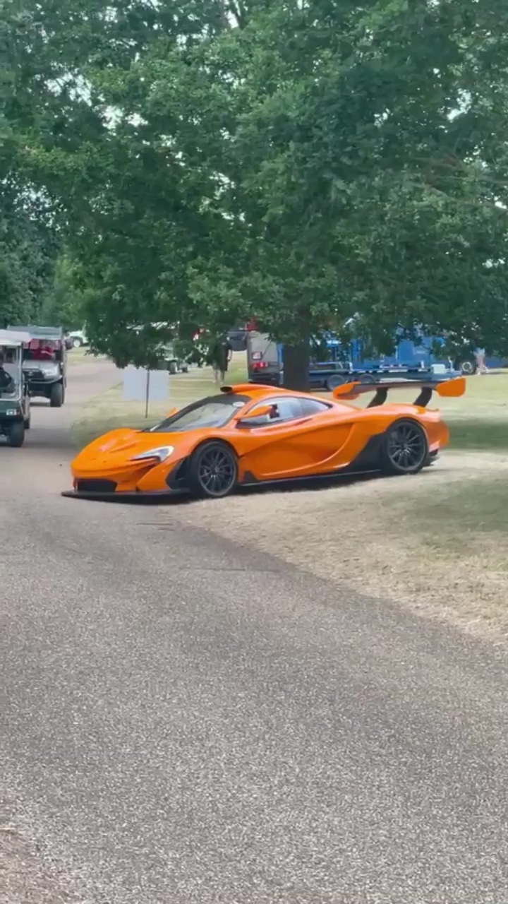 DUMPERT - Woooooa wat een bak