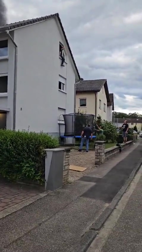 DUMPERT - Spring dan!