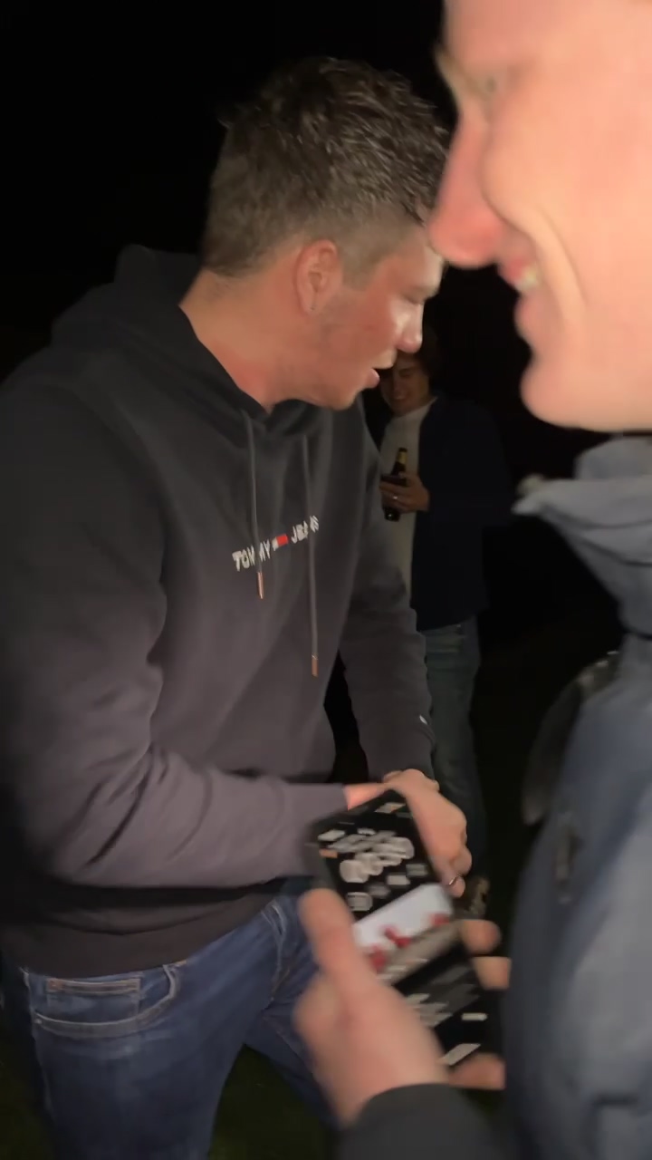 DUMPERT - Slootje duiken voor 250 euro