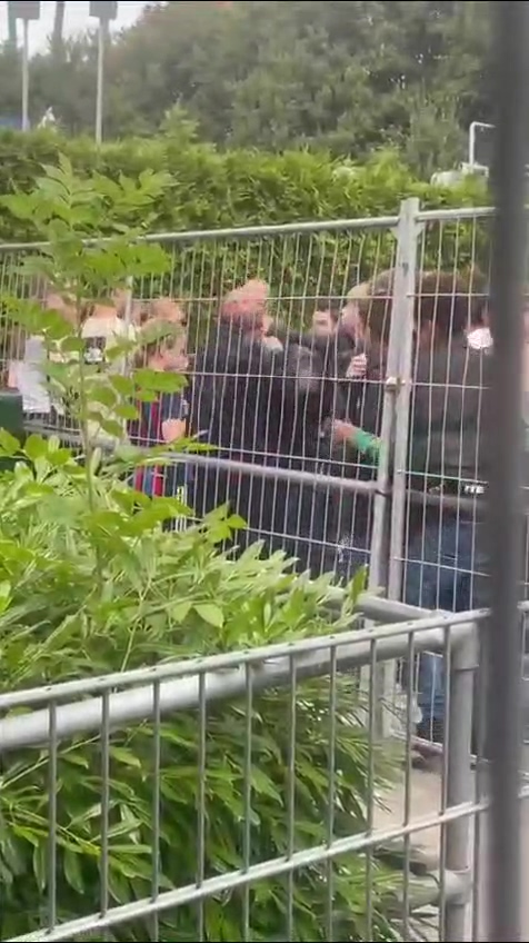 DUMPERT - Vechten in Walibi