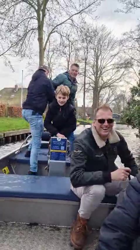 DUMPERT - Brughangen gaat fout