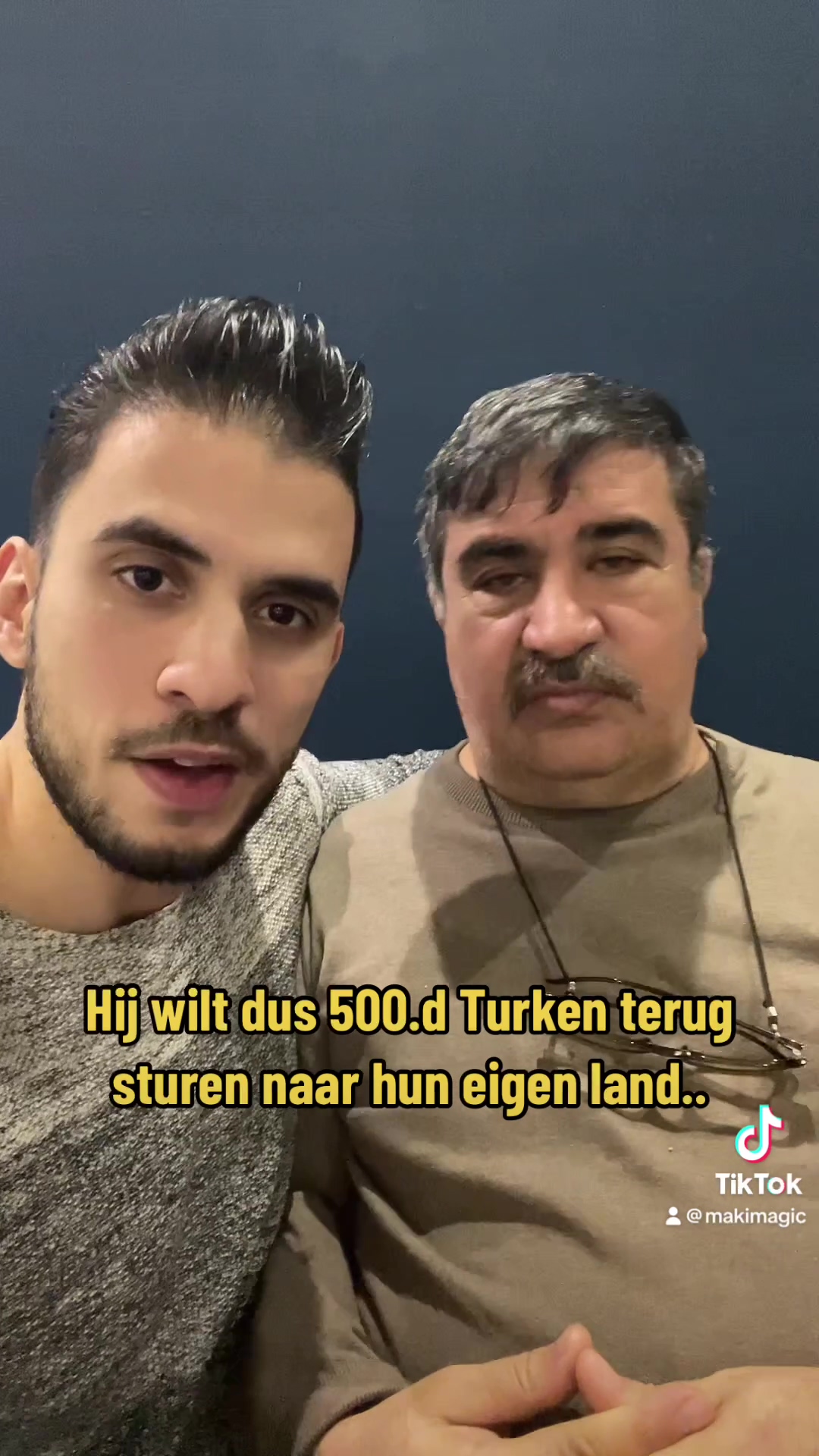 DUMPERT - Alle Turken moeten het land uit?