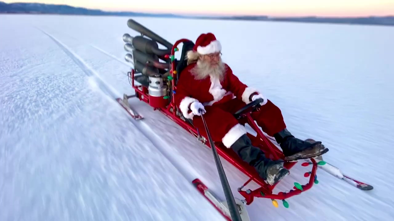 DUMPERT - Kerstman test nieuwe slee