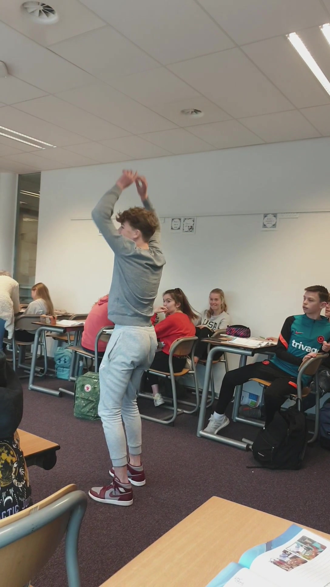 DUMPERT - Backflip in het Frans