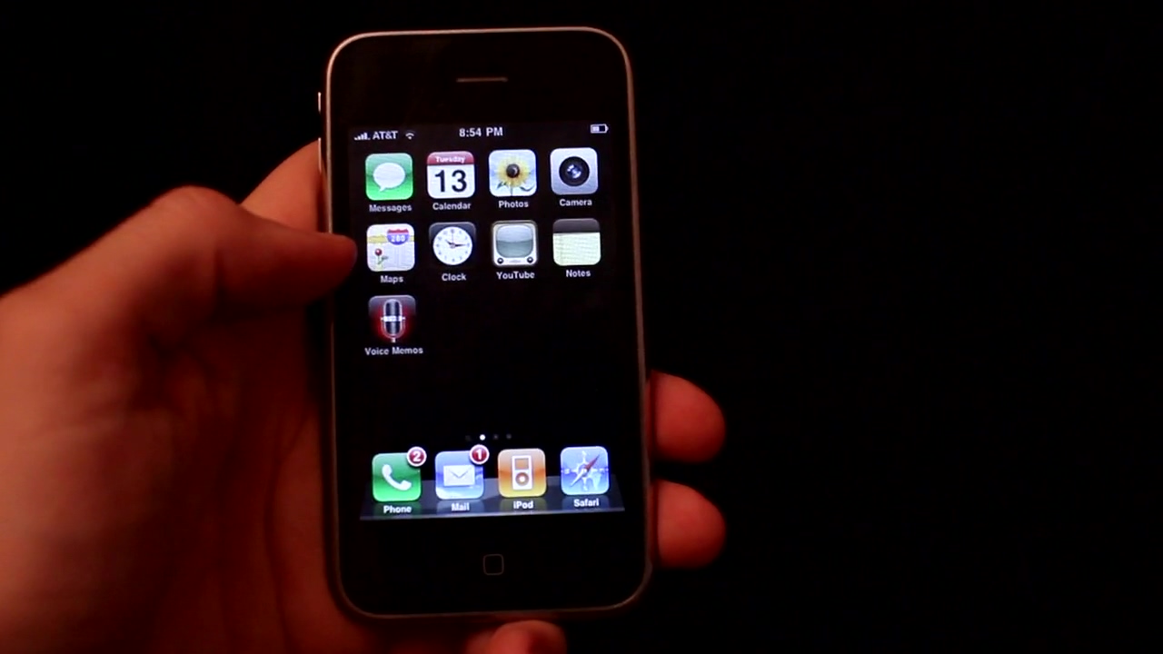 dumpert.nl - iOS 4.0 on 3G iPhone parodie