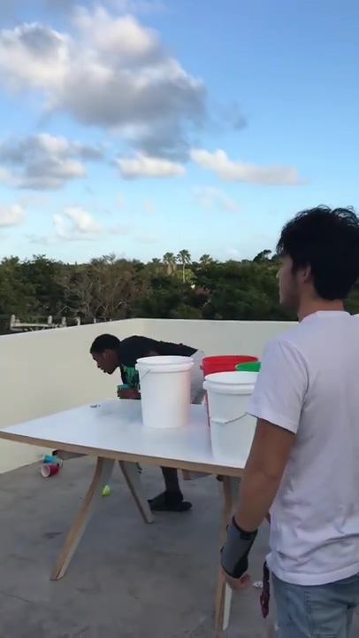 DUMPERT - Epic beerpong