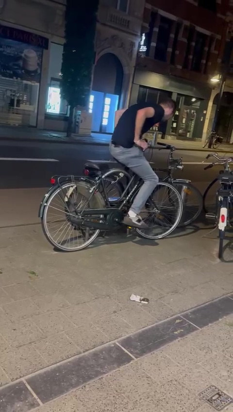 DUMPERT - Fiets op slot