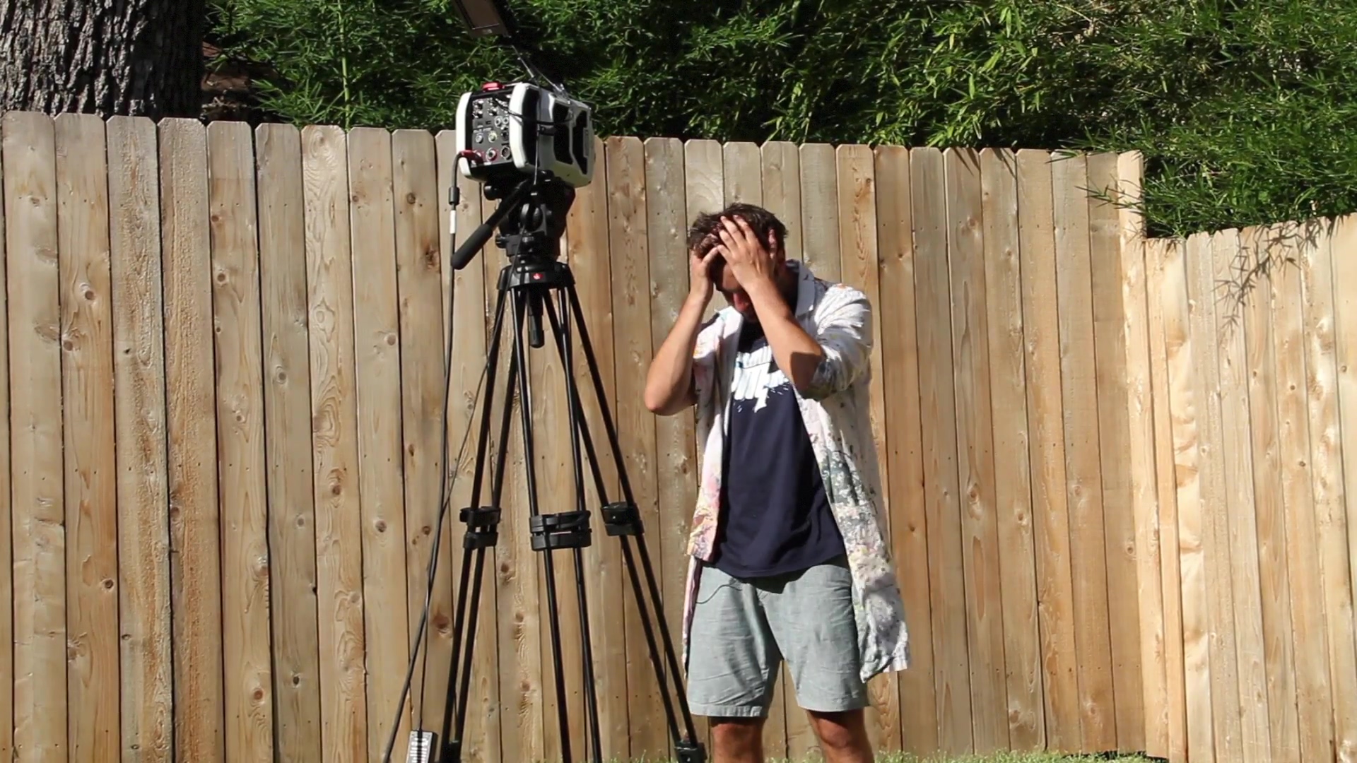 DUMPERT - Headshot in slowmotion