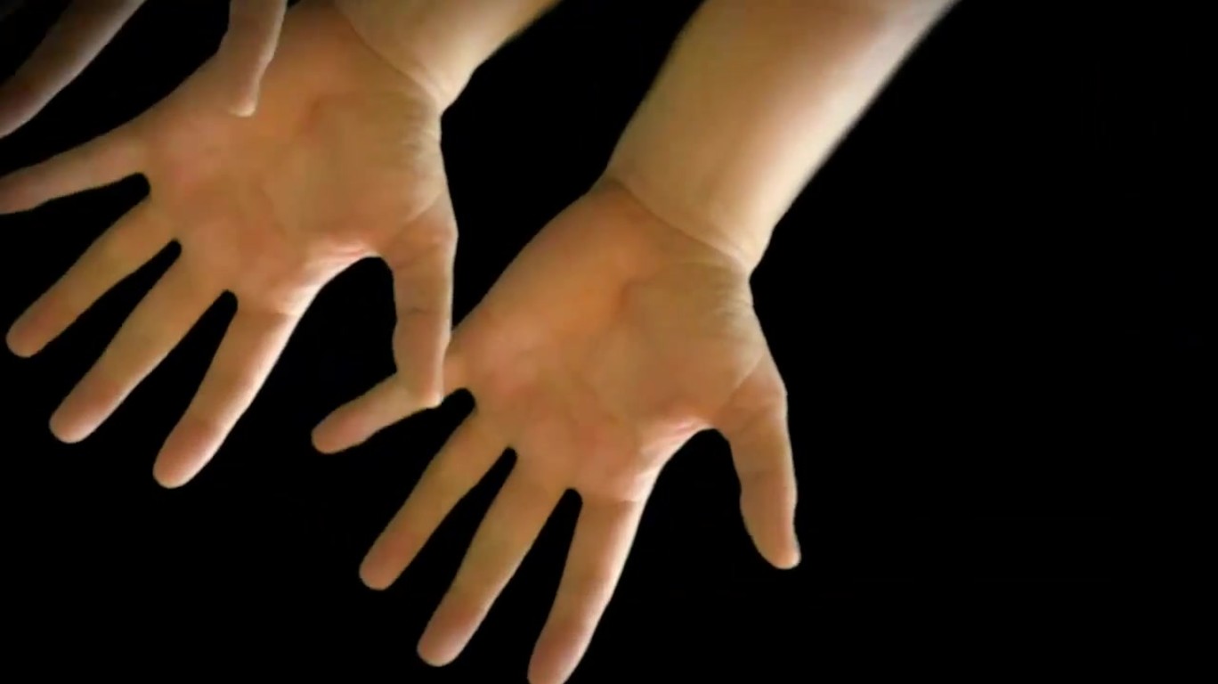 dumpert.nl - Cyriak - Hand fingers