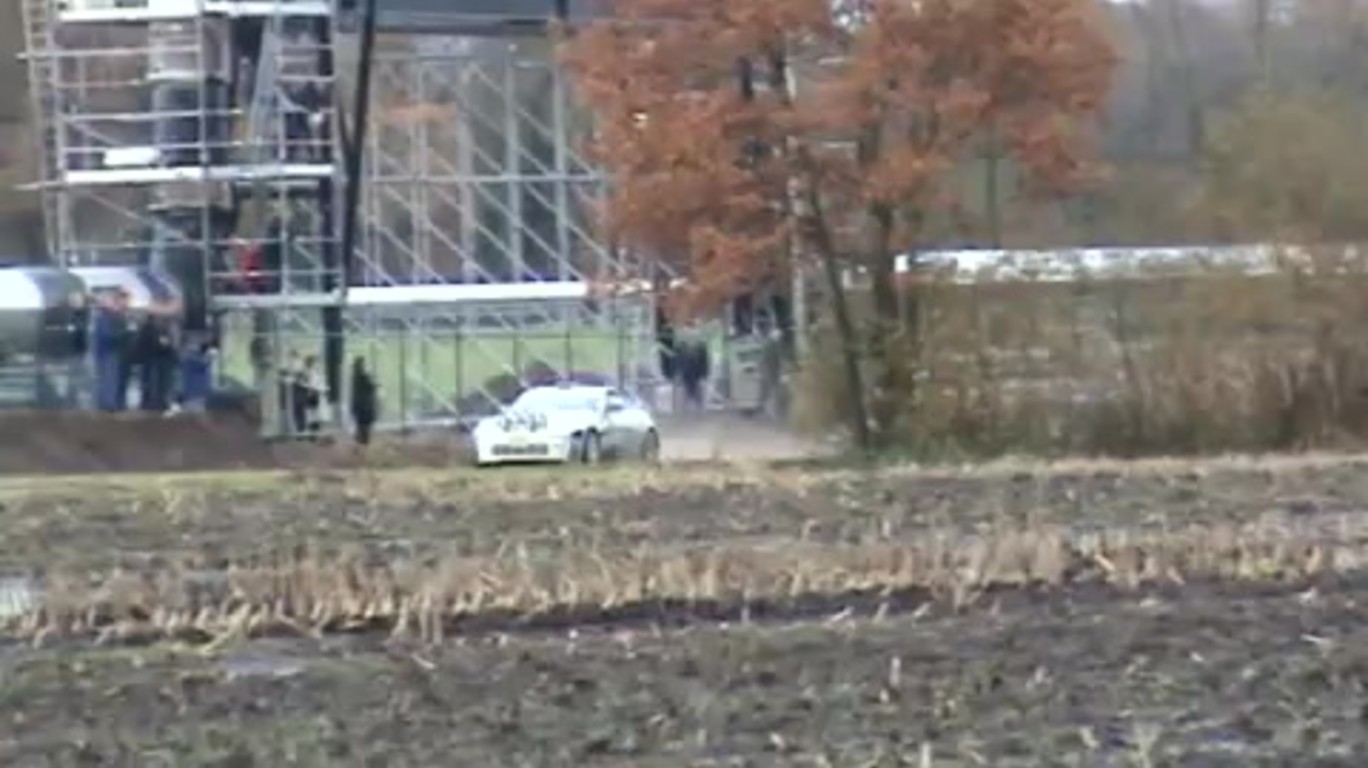 dumpert.nl - Nissan 350Z crash