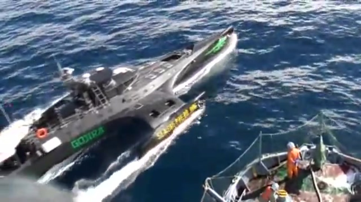 dumpert.nl - Sea Shepherd heeft nieuwe speedboot