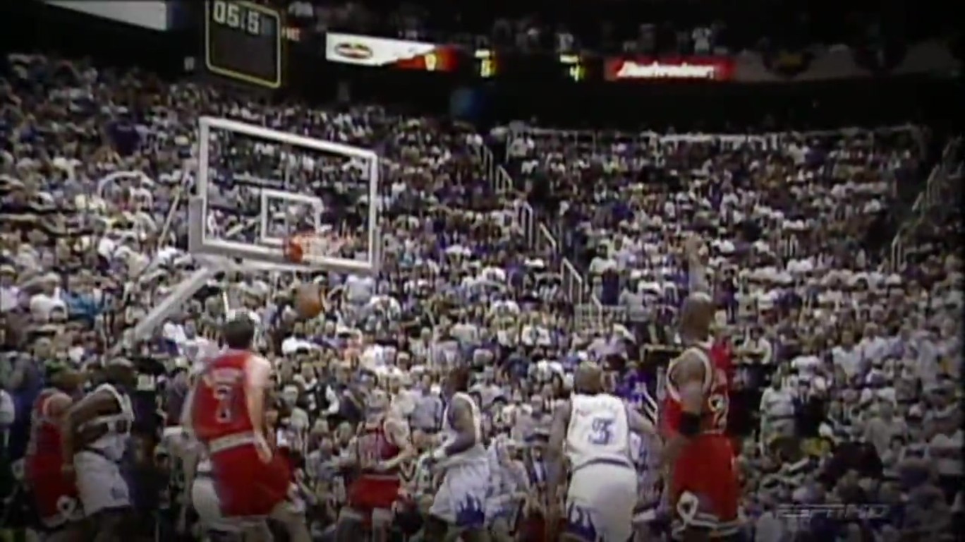 DUMPERT - Michael Jordan Career Highlights