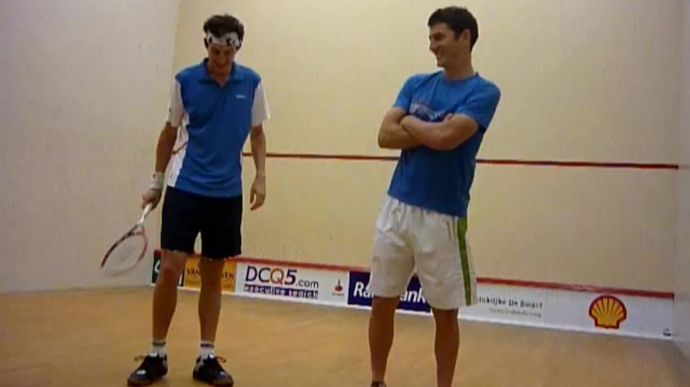 dumpert.nl - Taking a squash ball hit at 175mph