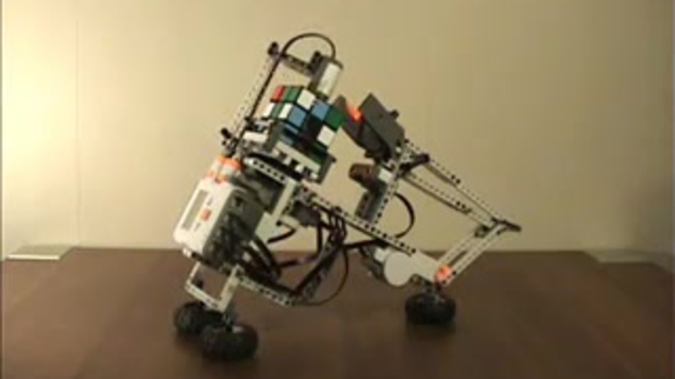 dumpert.nl - Lego NXT Rubik's Cube oplosser