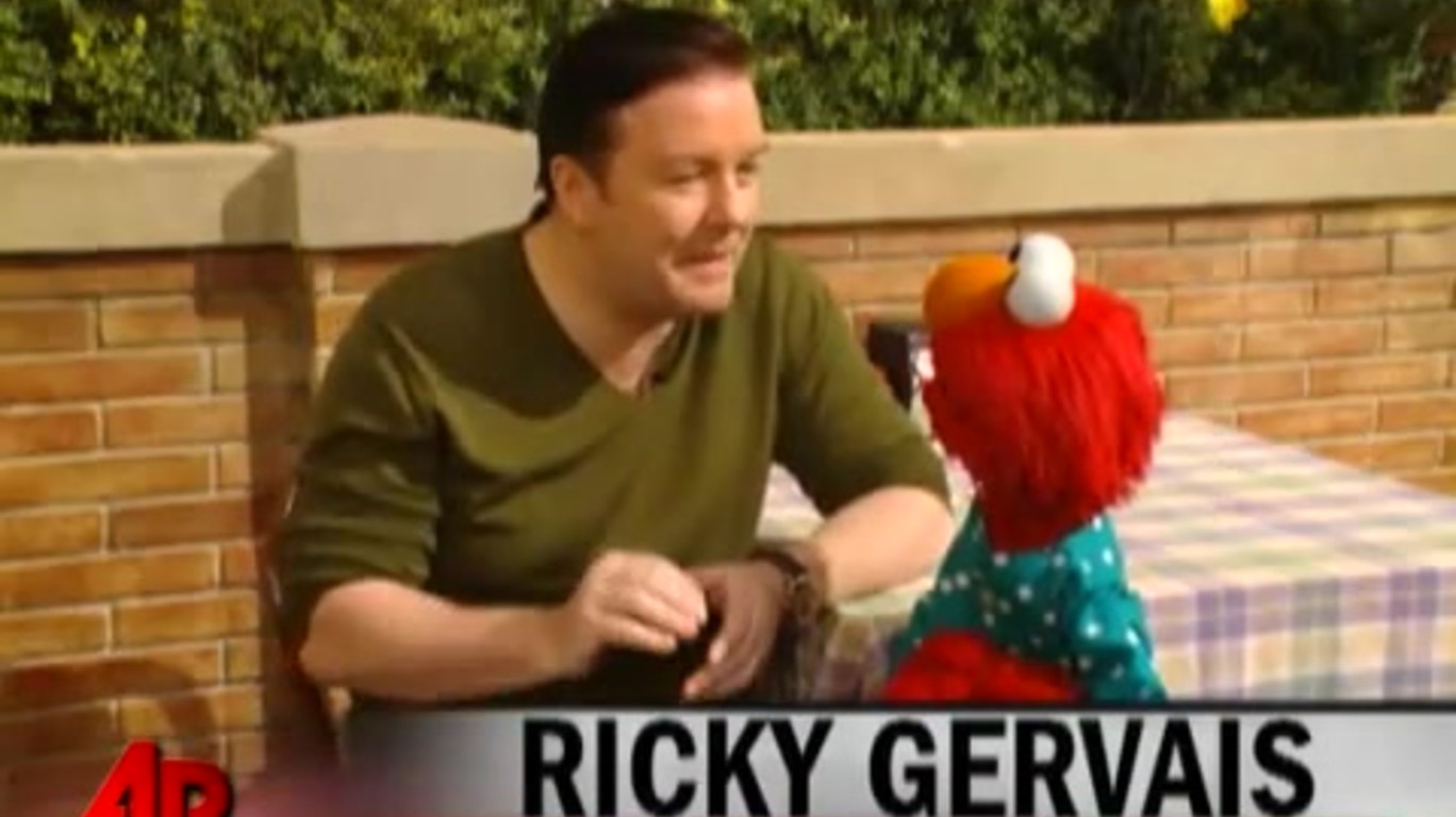 DUMPERT - Ricky Gervais bij Elmo op bezoek
