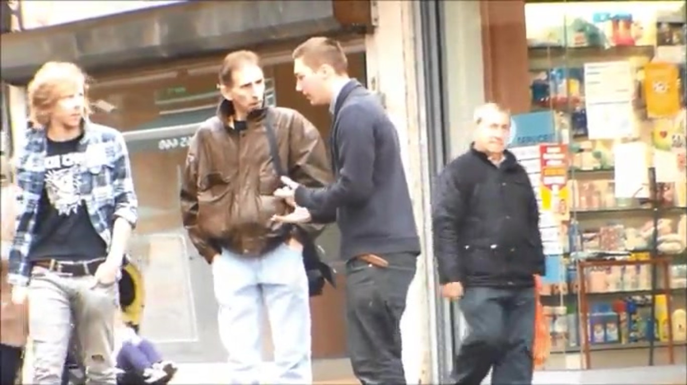 dumpert.nl - Kena joe helpa mia?