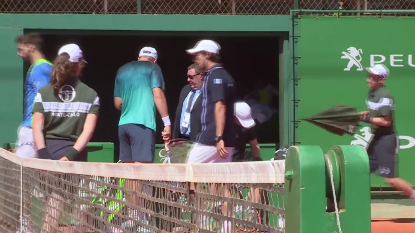 dumpert.nl - Fistbump fail