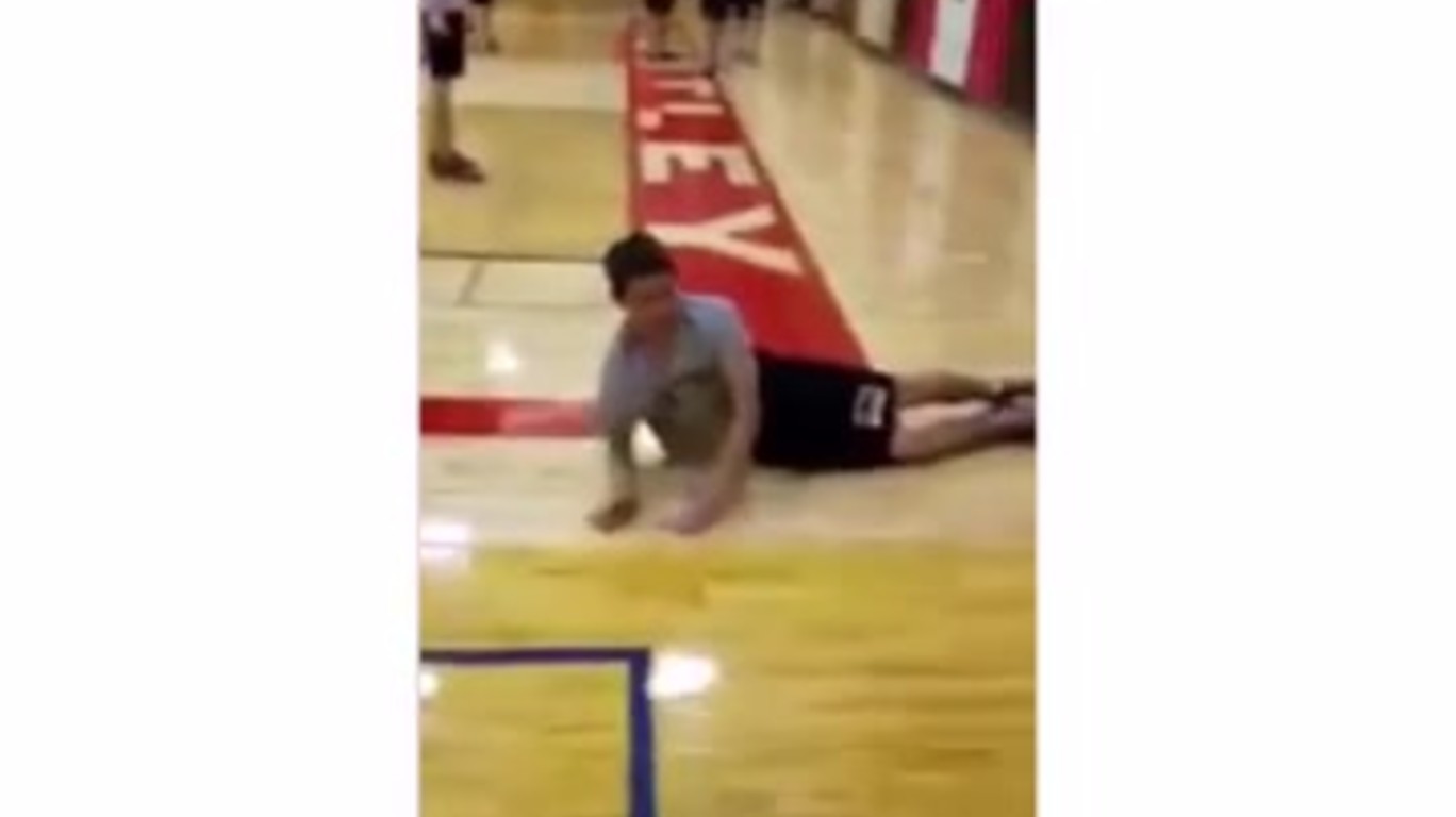 DUMPERT - Doe een handstand!