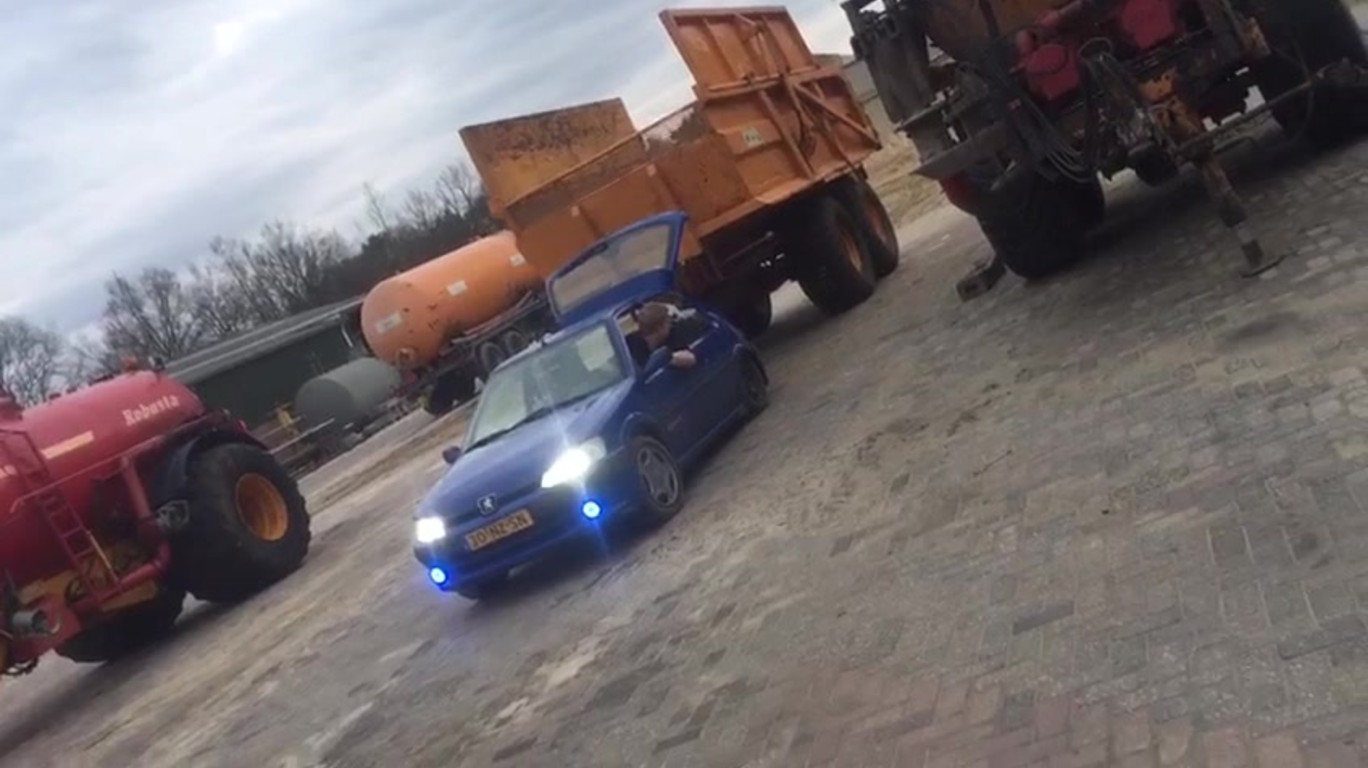 dumpert.nl - E achter B