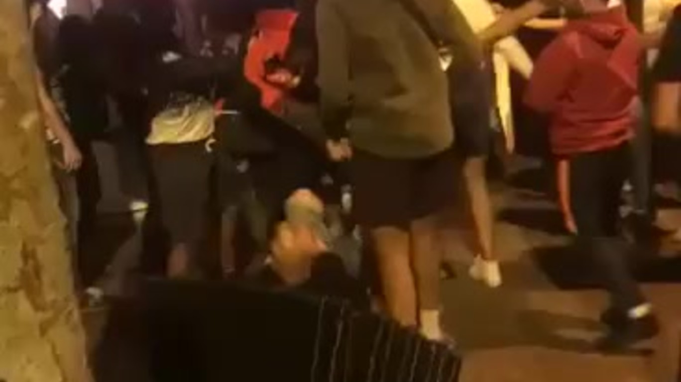 DUMPERT - Kopschopper en knockout