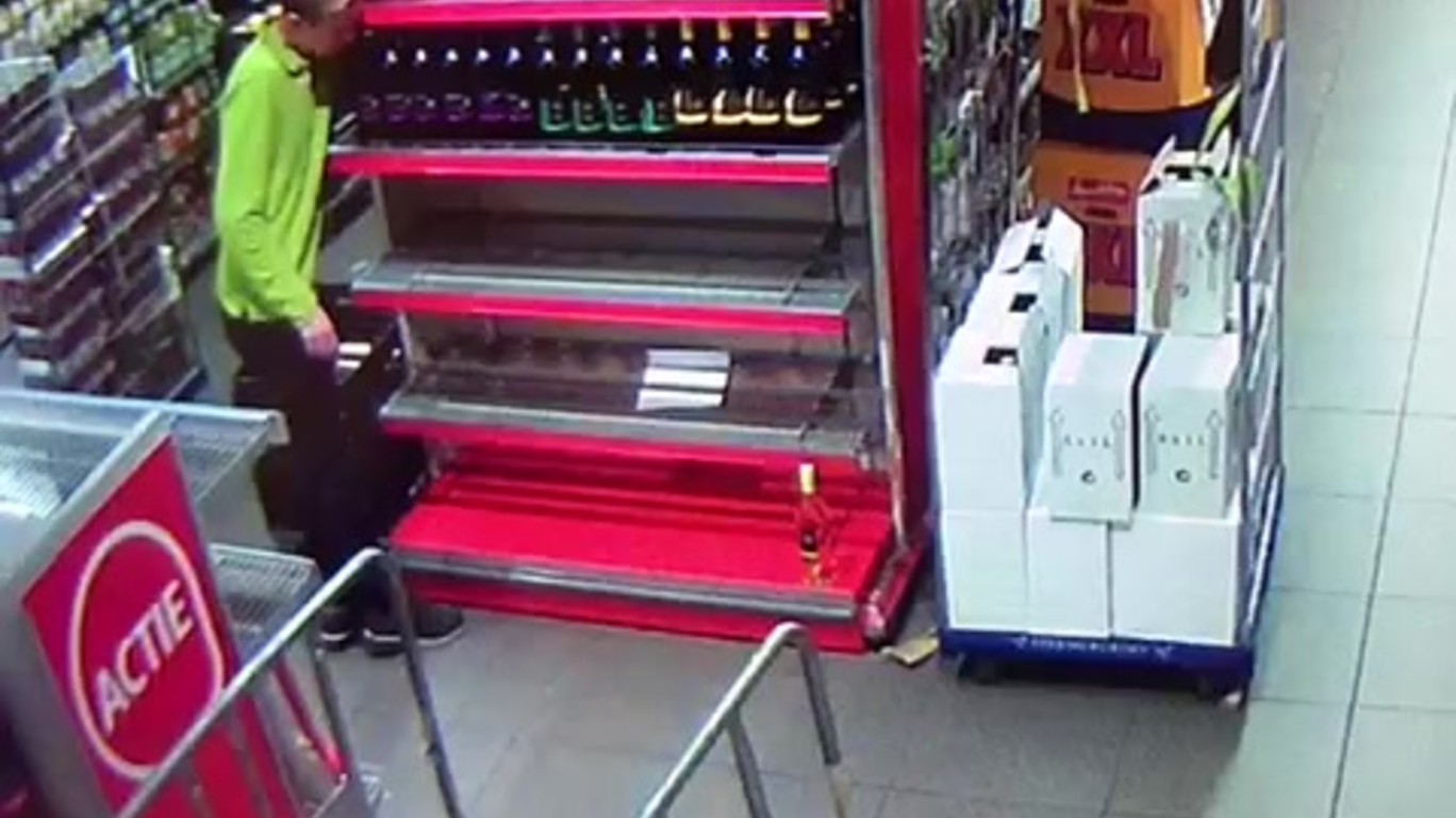 dumpert.nl - Even de kopstelling opfluffen