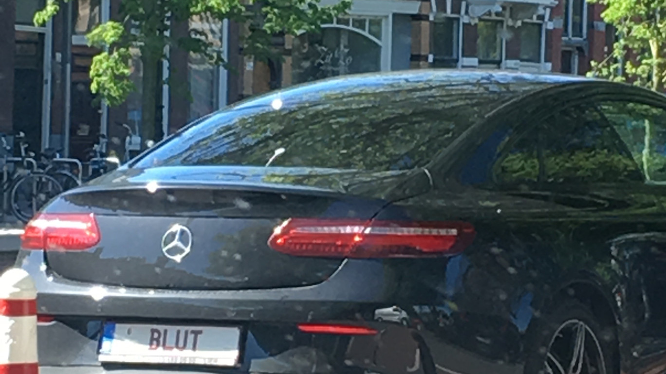 DUMPERT - Dure Mercedes