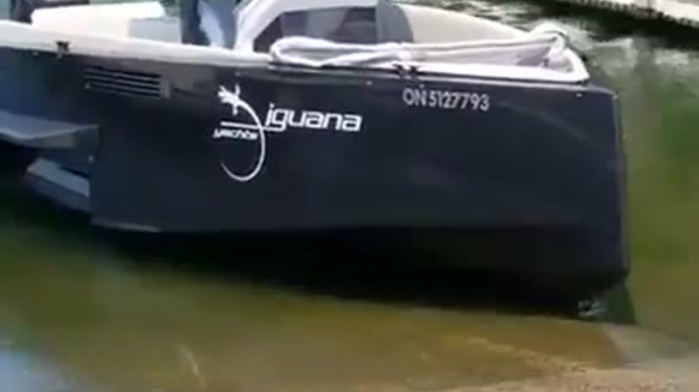 dumpert.nl - Dat is een goeie manier om je boot te slopen