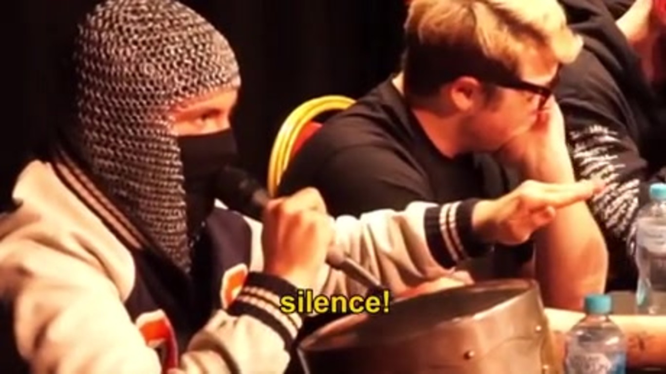 dumpert.nl - Tegelijk knakken