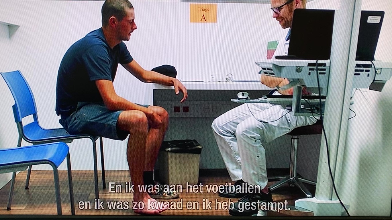 DUMPERT - Komt een Belg bij de dokter