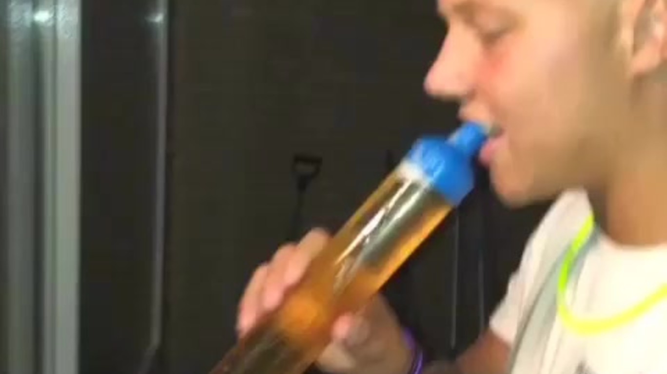 DUMPERT - 2 pils 1 spuit