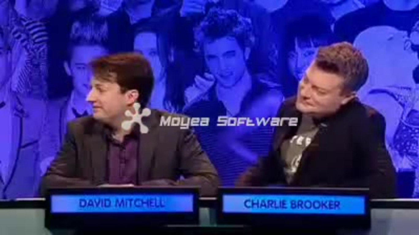 dumpert.nl - Rob Brydon's Small Man Trapped in a Box Voice